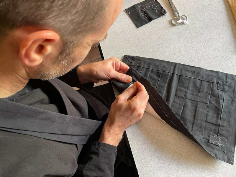 La couture du kesa et du rakusu - Temple zen Kokaiji - Vannes - 56